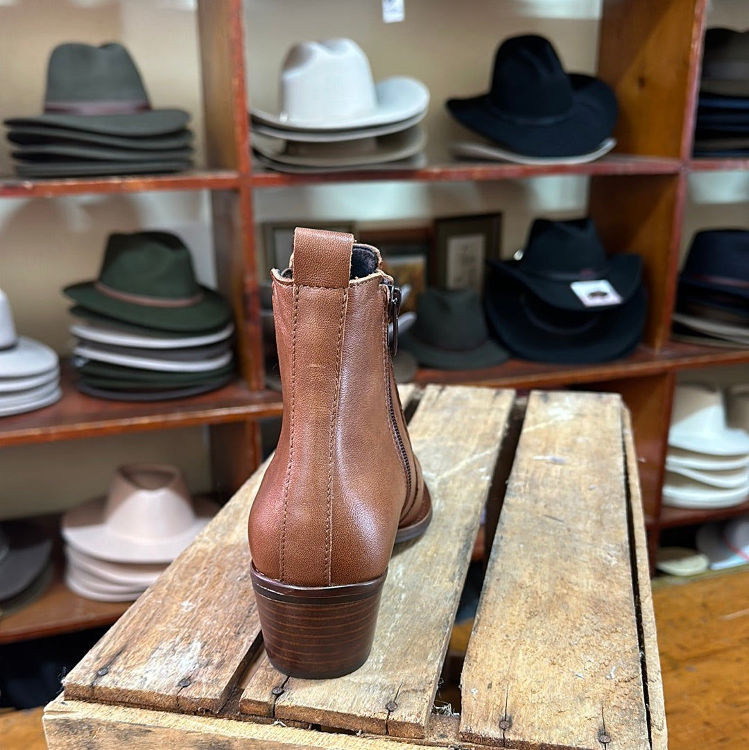 Viguera Boten Odean Cuervo Deep Tan Ankle Boot | Urban Dust Hat Bar ...